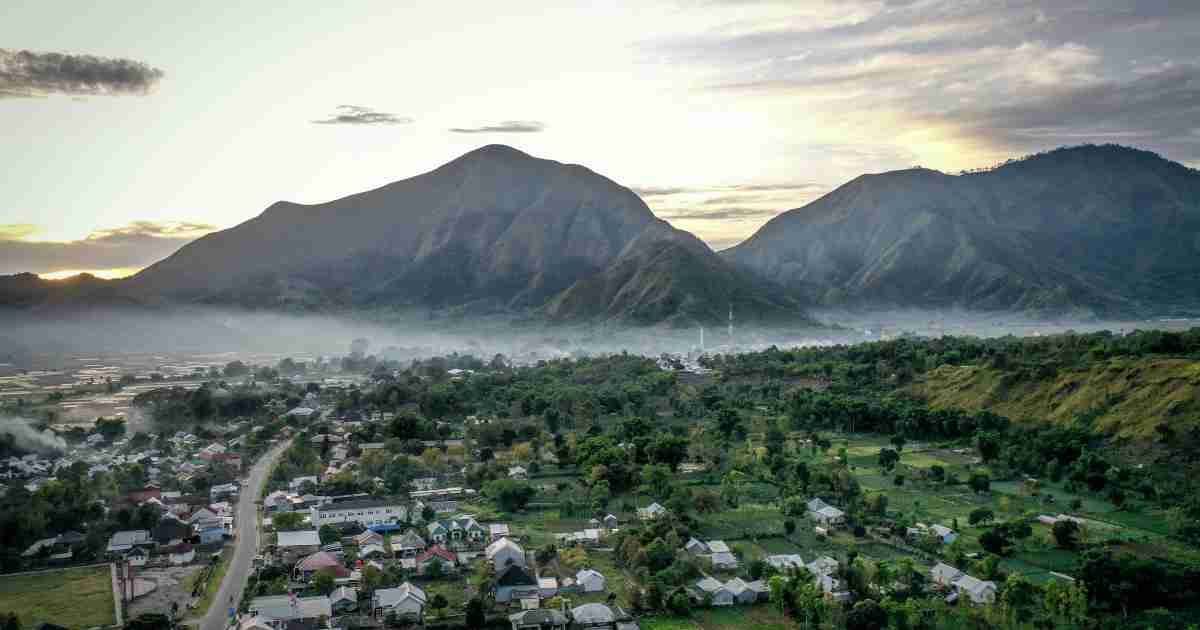 Gunung Rinjani: Filosofi, Tantangan, dan Keindahan dari Jalur Sembalun